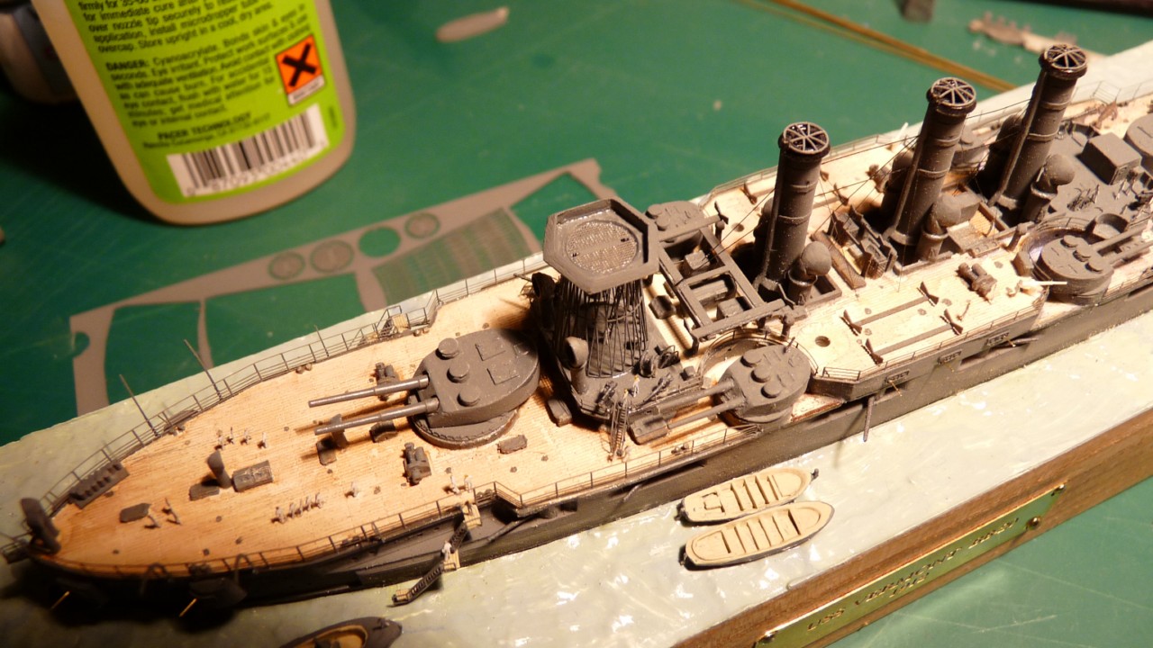 Cuirassé américain USS Vermont au 700e (Niko Models + Scratch)