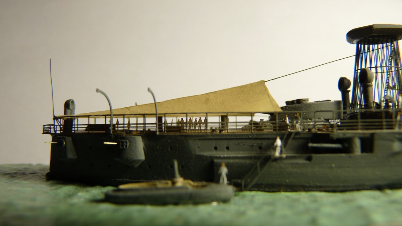 Cuirassé américain USS Vermont au 700e (Niko Models + Scratch)