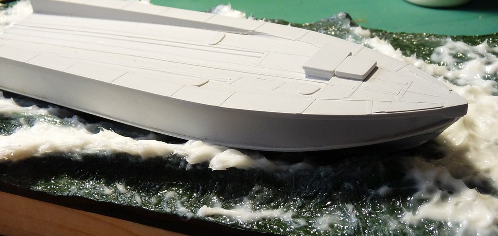 Cuirassé américain USS Vermont au 700e (Niko Models + Scratch)